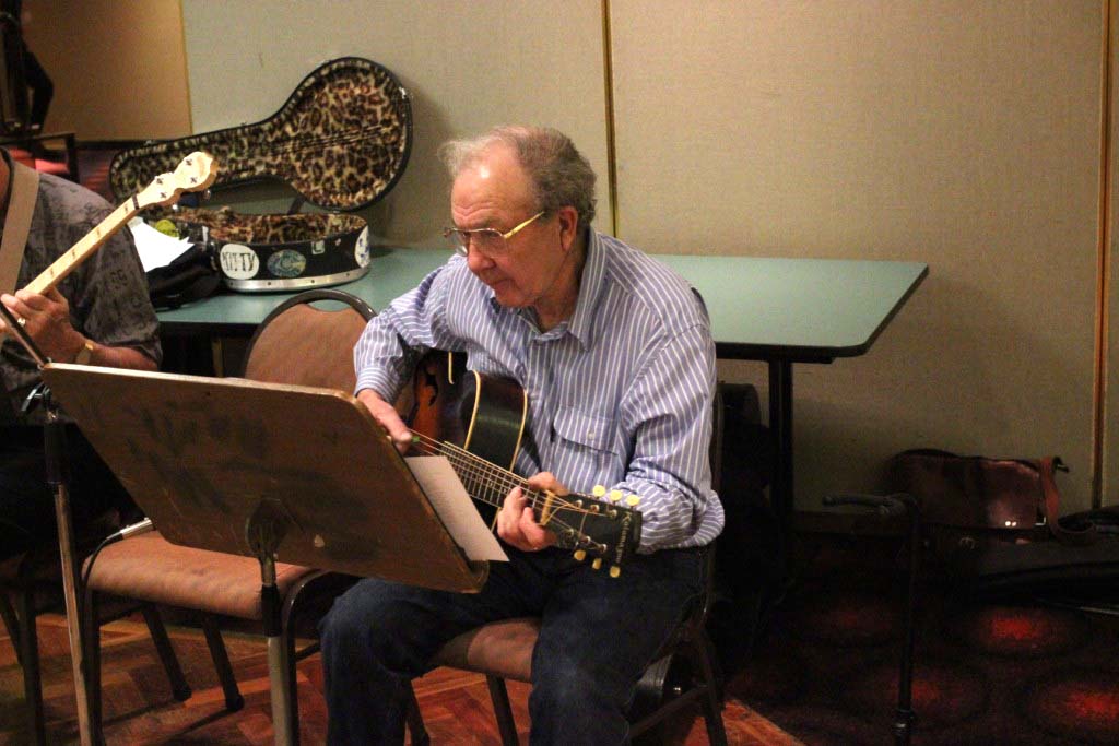 Sydney Banjo Band: The 4 string banjo in Sydney, Jazz Banjo- The Sydney ...