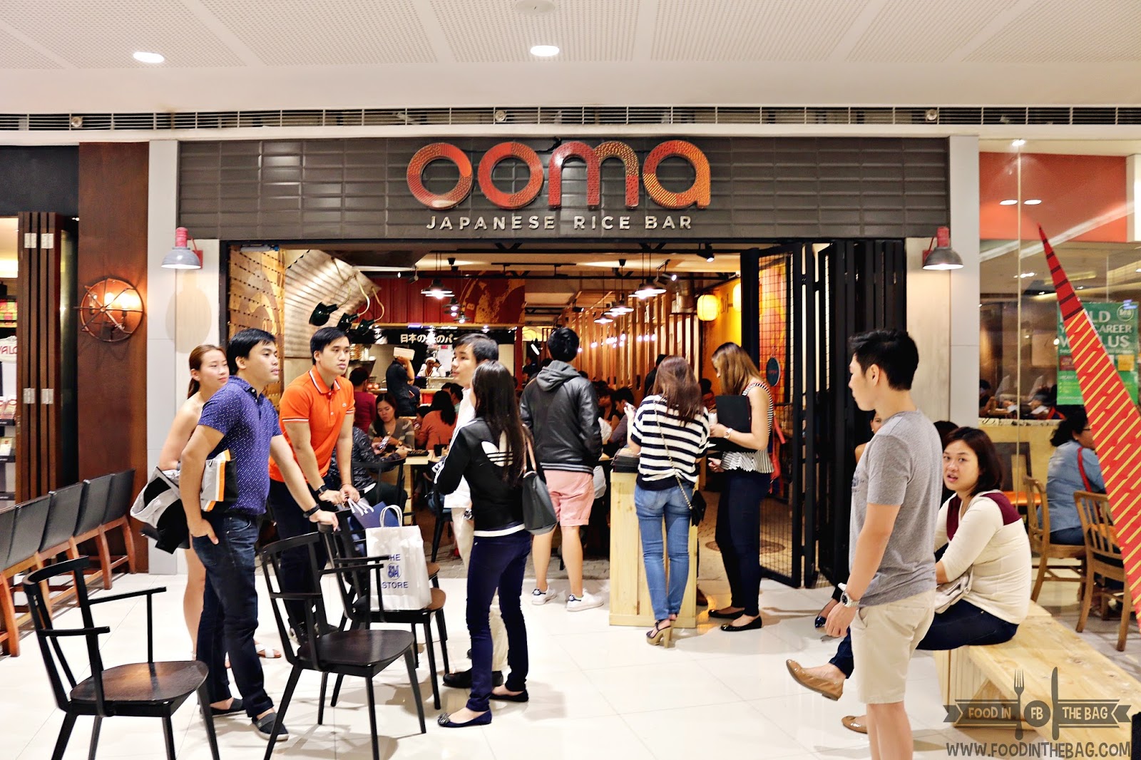 OOMA by CHEF BRUCE RICKETTS: My Wild Waiting Experience | Food In The Bag