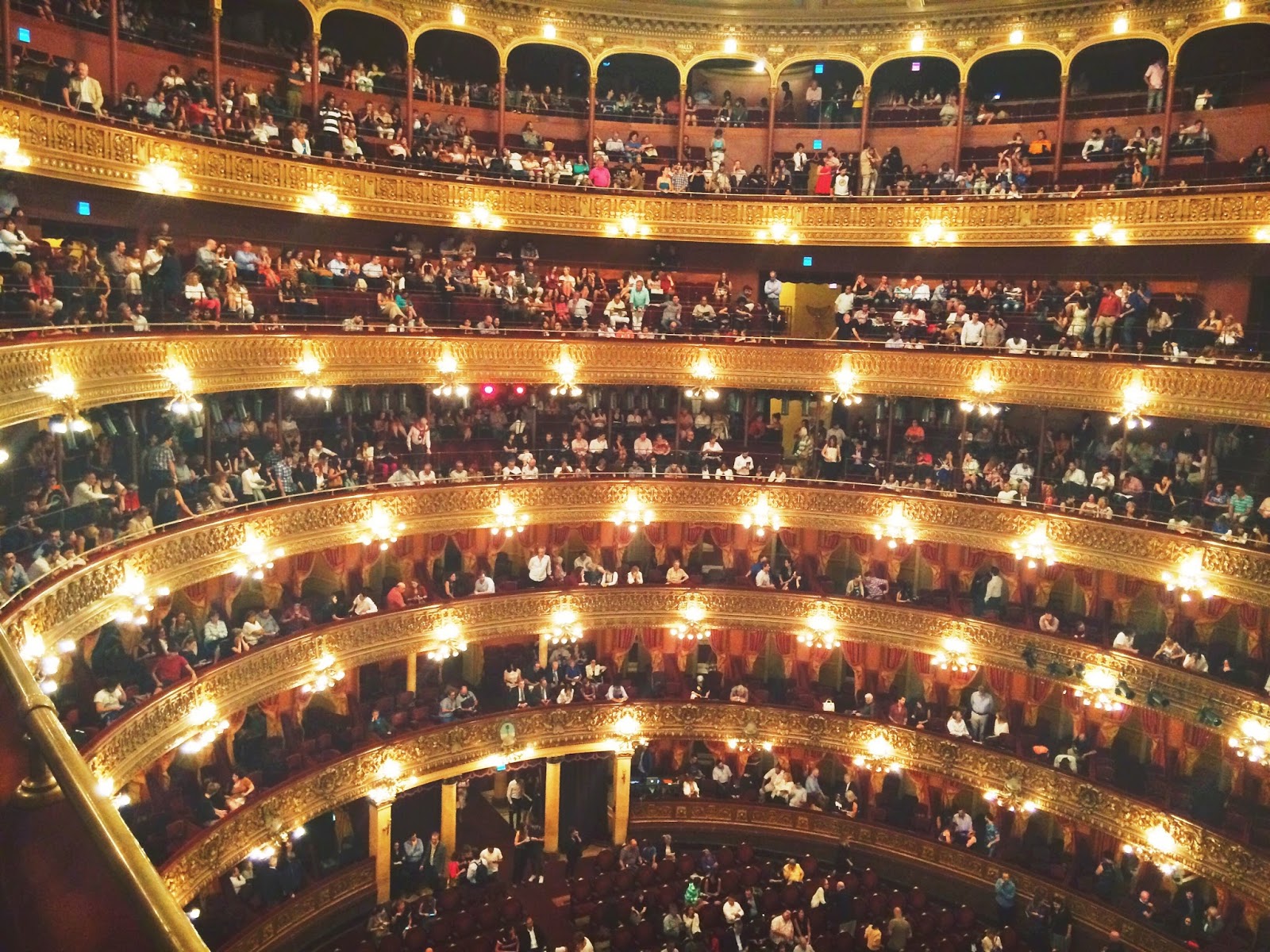 Cómo pasar una noche inolvidable en el Teatro Colón - Loving Buenos Aires