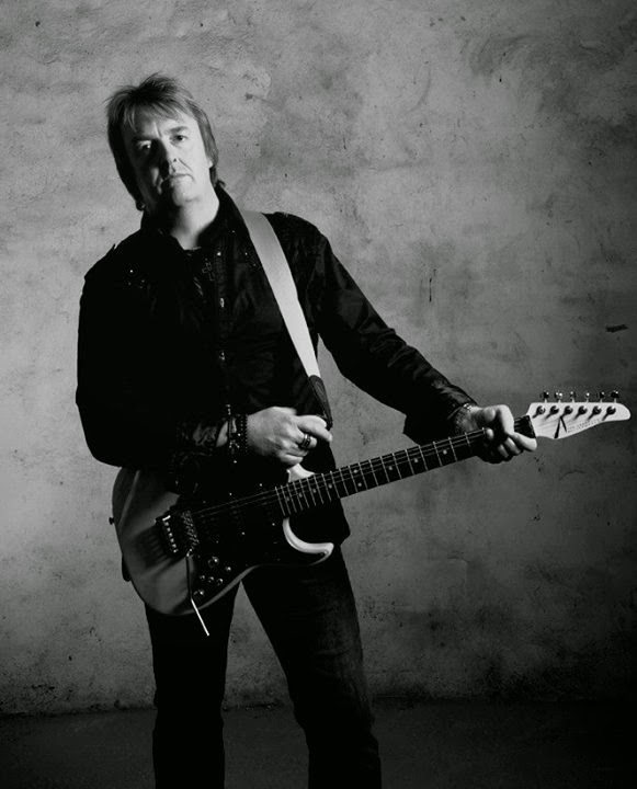 adriconelrock: NIGEL BALEY, frontman de THREE LIONS, saca un proyecto ...