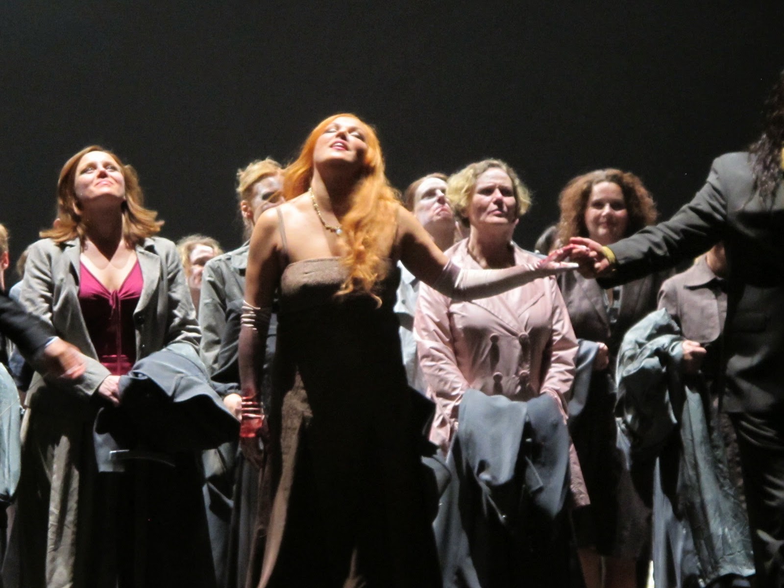 Anna Netrebko: Worldwide debut of Anna Netrebko as Lady Macbeth at the ...