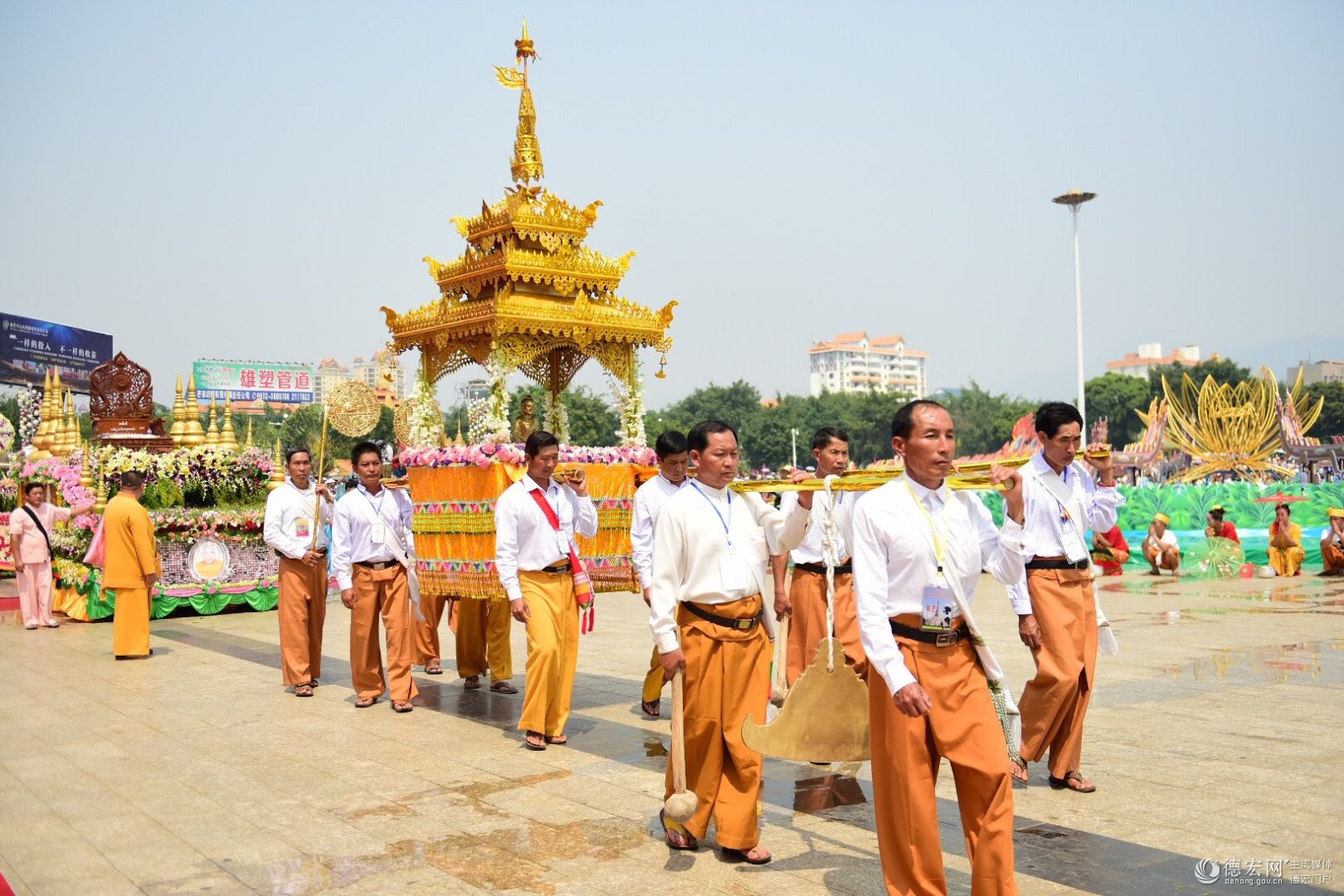 FolkCostume&Embroidery: Overview of the Costumes of the Tai Peoples, part 2