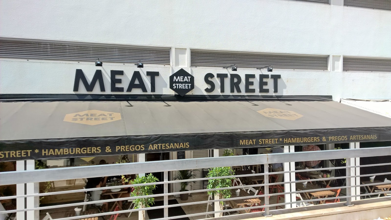 Meat Street, Algés