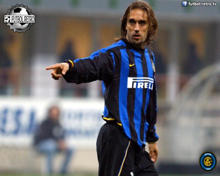 FUTBOL RETRO Banco de Imagenes: Gabriel Batistuta (Newells, Boca Jrs ...