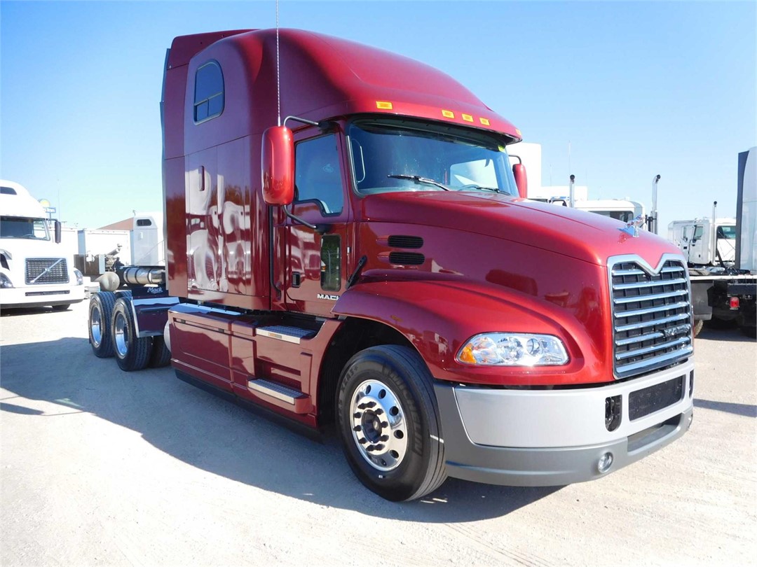 DIECIOCHO RUEDAS: CONFIRMADO… NUEVO MACK PINNACLE 2018…. PARA SETIEMBRE ...