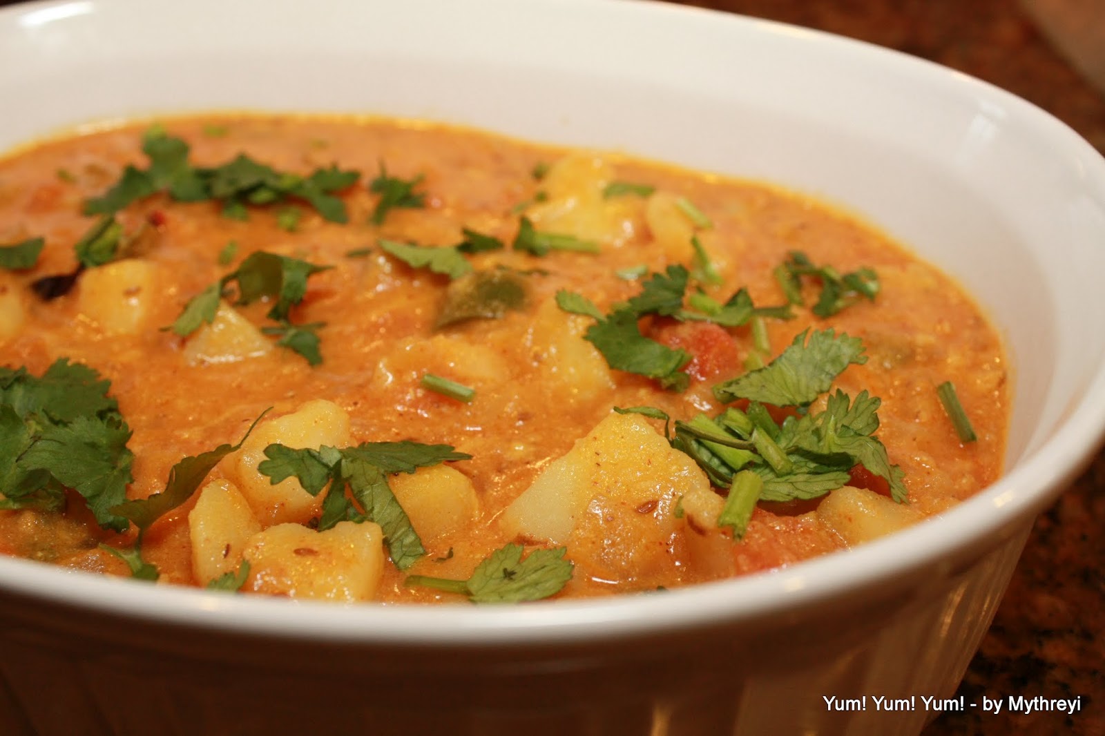 Yum! Yum! Yum!: Aloo Kurma ~ Potatoes Gravy with Yogurt and Spices