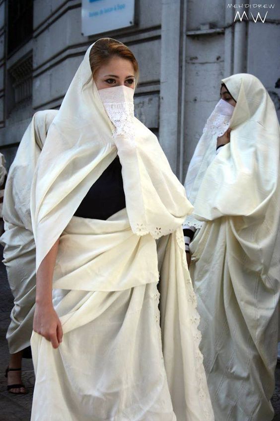 Chai and Chocolate: #GRWM: Algerian Style!