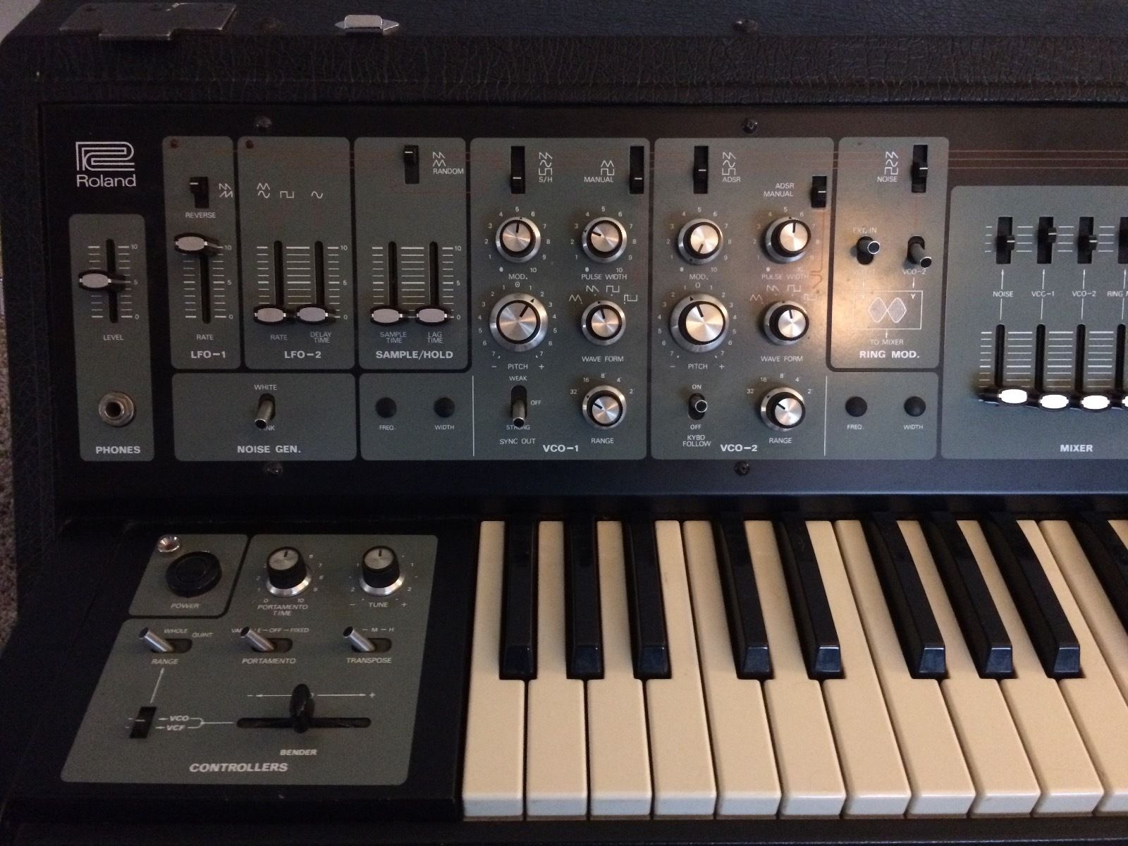 MATRIXSYNTH: Roland SH-5 Monophonic Synthesizer - Analog, Extremely Clean