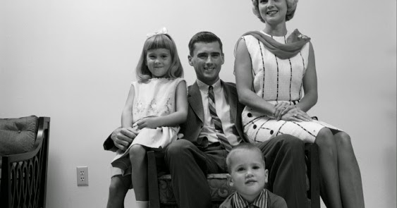 Roger Chaffee: Astronaut: President John F. Kennedy & Astronaut Wife ...