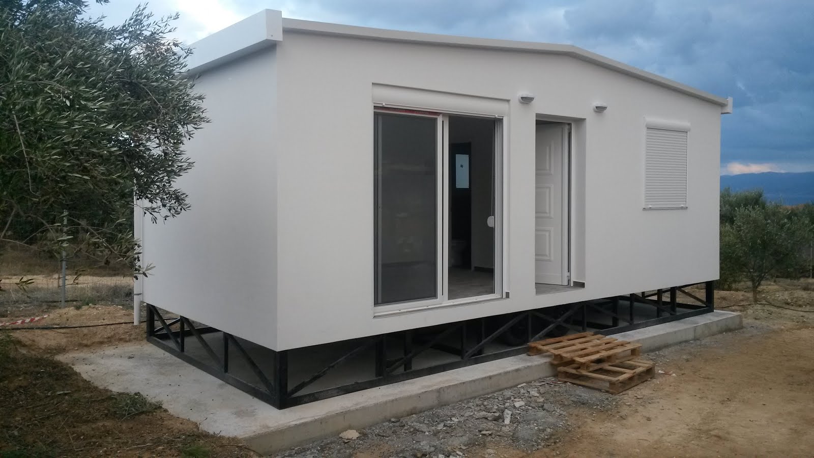 ΜΕΤΑΛΛΟΤΕΧΝΙΚΗ ΕΡΕΤΡΙΑΣ (ΜΑΥΡΕΛΗΣ-ΧΑΡΙΛΑΟΣ): ΤΡΟΧΟΒΙΛΕΣ
