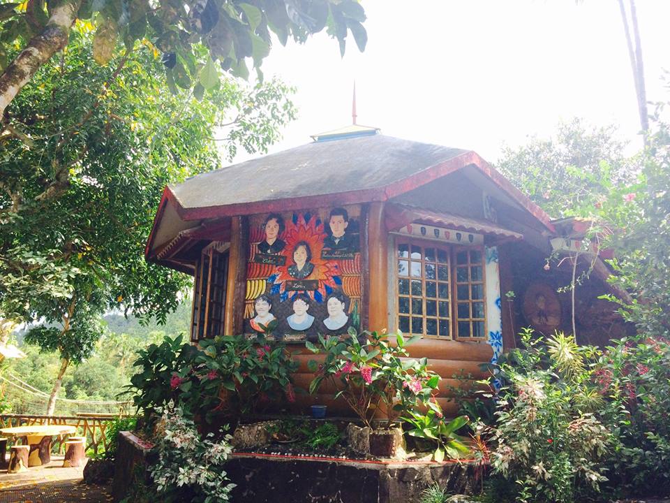 LOVERBOYZ AVENUE: a day at Villa Elma