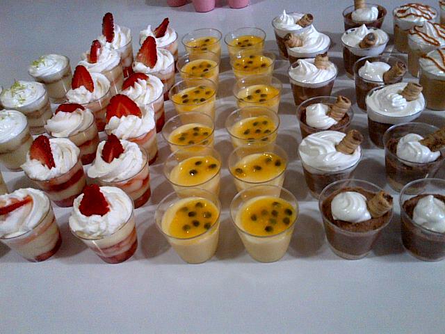 CATERING EXPRESS: Mini Dulces En Shots