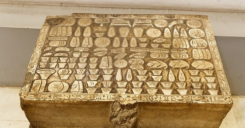 Daughter of the Nile: Neferuptah's unusual hieroglyphics