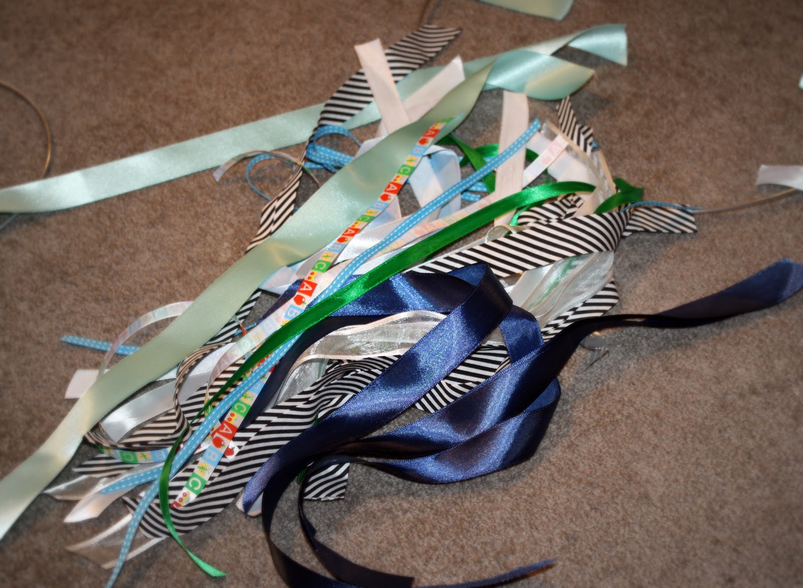 Jackie's Creations: Ribbony madness!