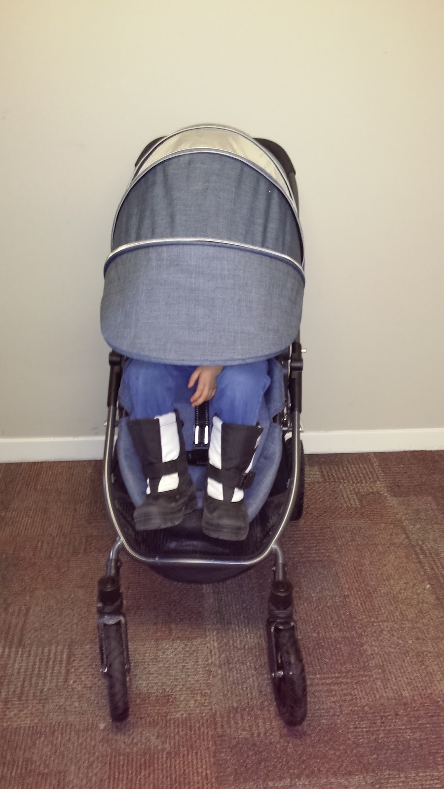 The Great Baby Carrier/Stroller Review: Valco Snap Ultra~ Tailormade
