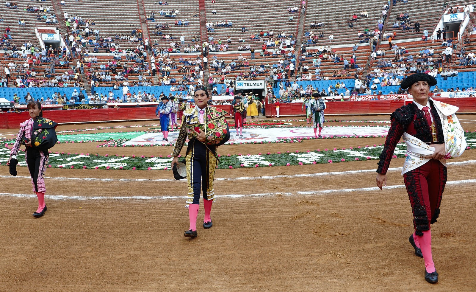 VUELTA AL RUEDO: DECIMONOVENA CORRIDA DE LA TEMPORADA PLAZA MÉXICO ...