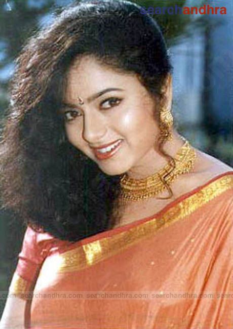 All World Wallpapers: Actress Soundarya Cute Wallpapers