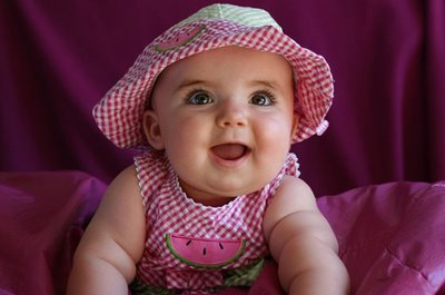 Baby Girl Wallpaper: nice babies wallpaper
