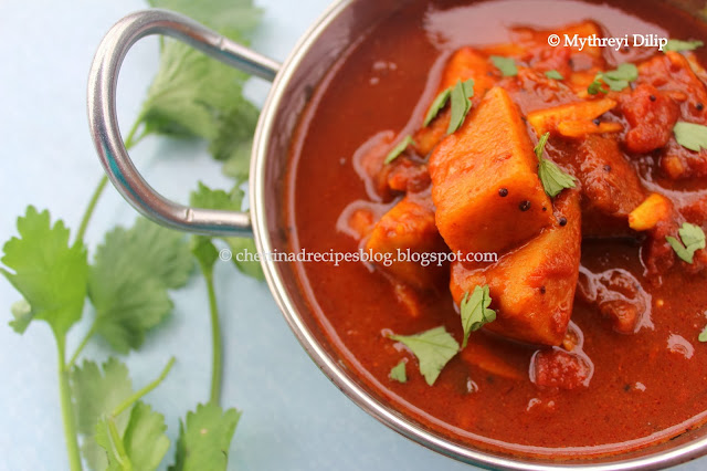 Karunai Kizhangu Kuzhambu / Tamarind Yam Curry - Chettinad Recipes