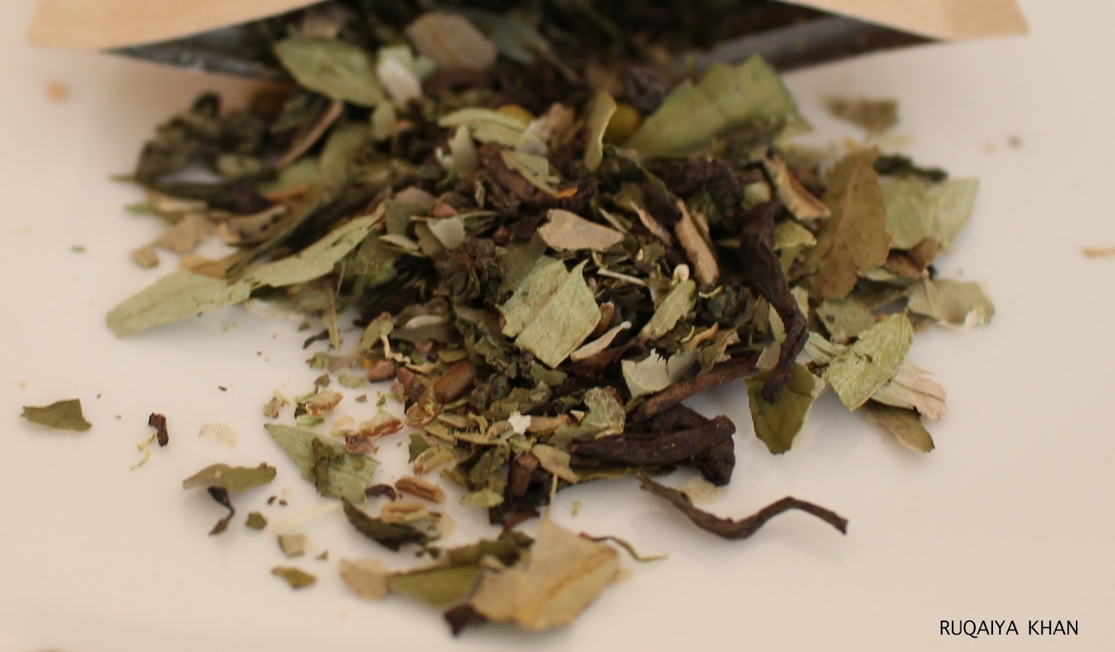 Ruqaiya Khan: PURGO TEA - 14 Day Teatox Review