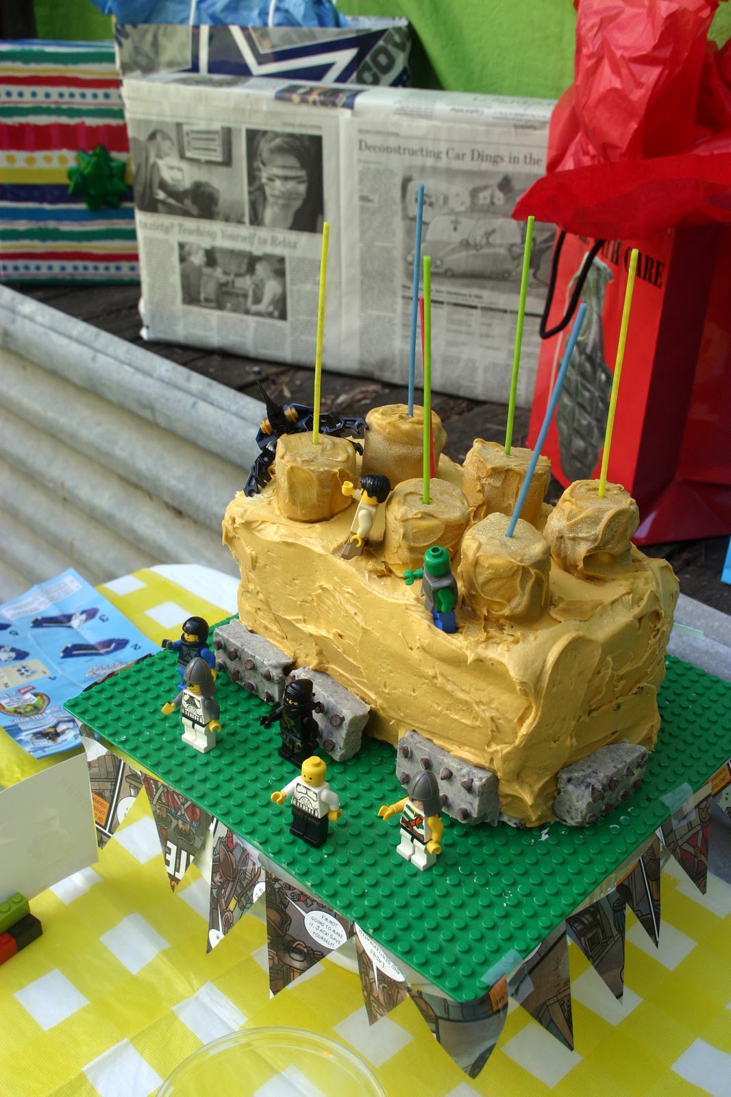 Bonne Nouvelle: Lego Birthday Party: Food