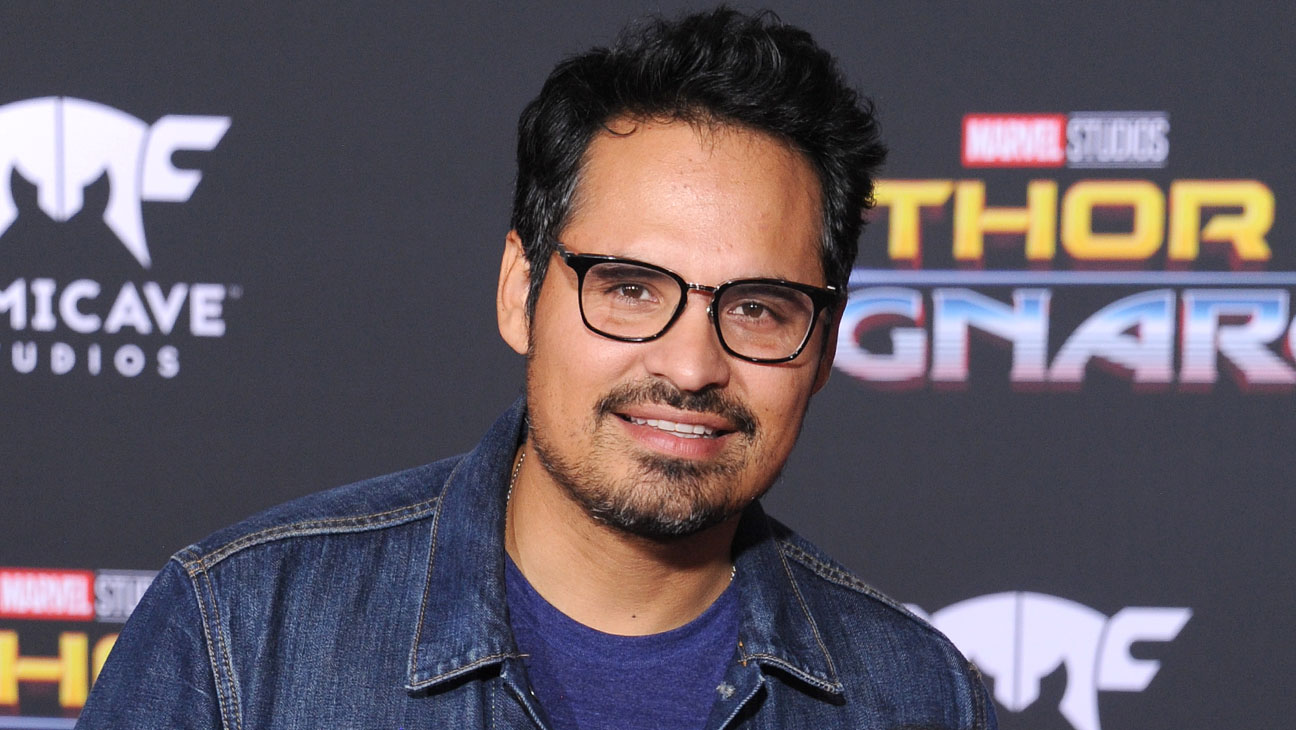 NickALive!: Michael Peña Joins ‘Dora the Explorer’ Movie as Dora’s Father