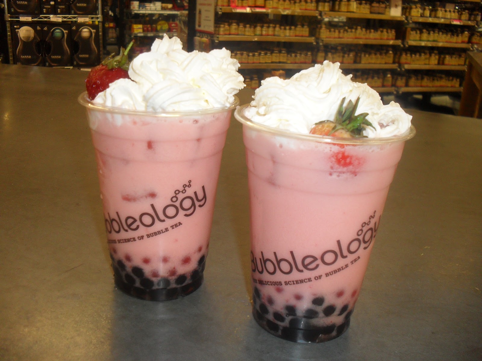 Kate and Chelsie: Bubbleology Limited Edition Strawberry & Cream Bubble Tea