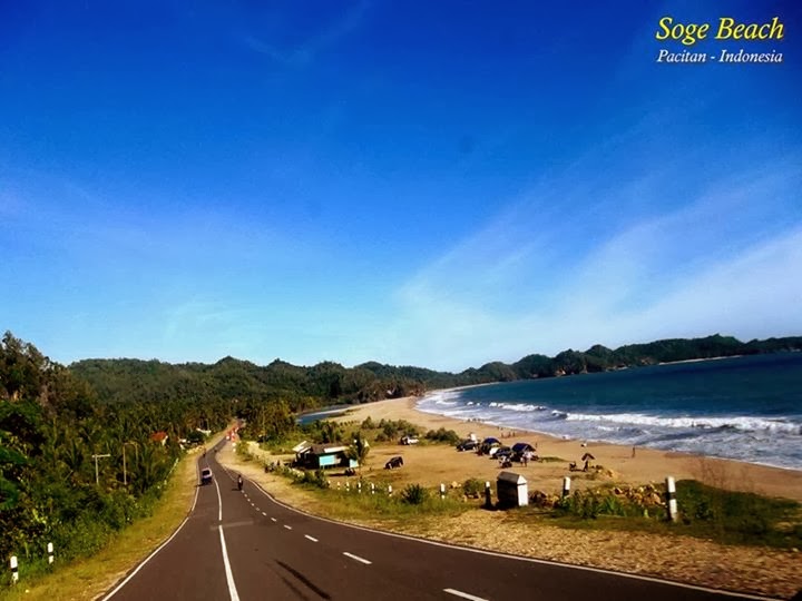 Anak Indonesia: Pantai Soge di Kabupaten Pacitan