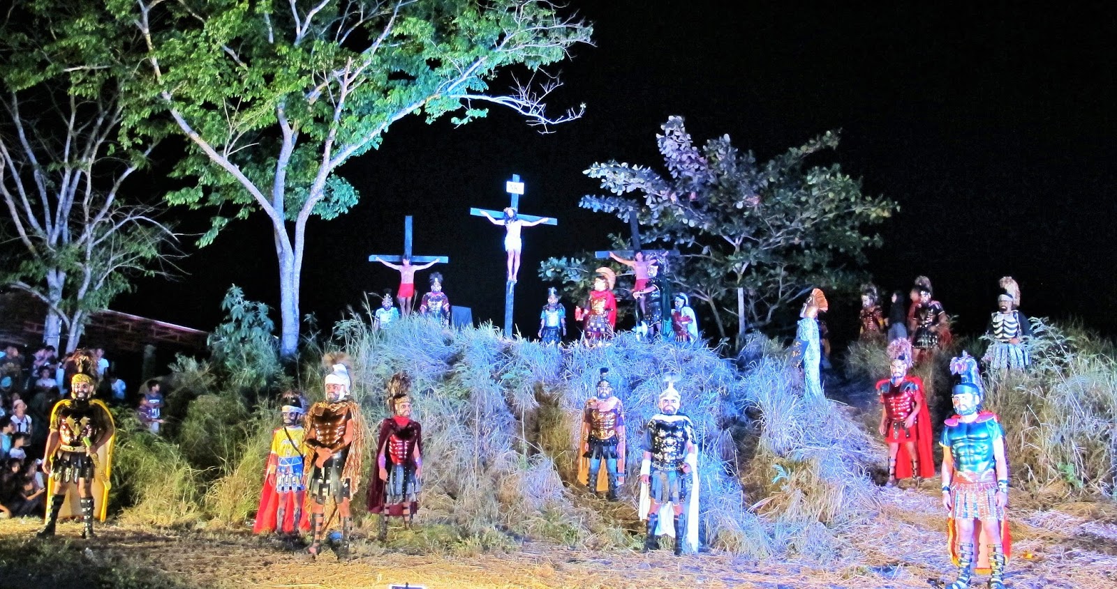 Gridcrosser: Customs, Costumes and Colors: The Moryonan of Marinduque ...