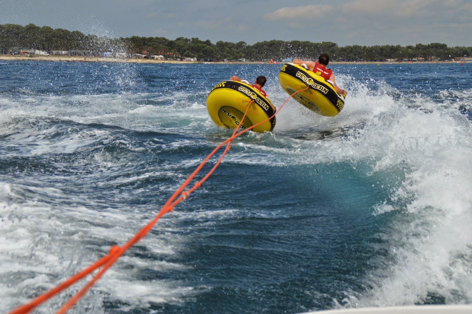 KSJ Glabbeek in Kroatië !!: 05/08/2014: In de banden achter de boot ...