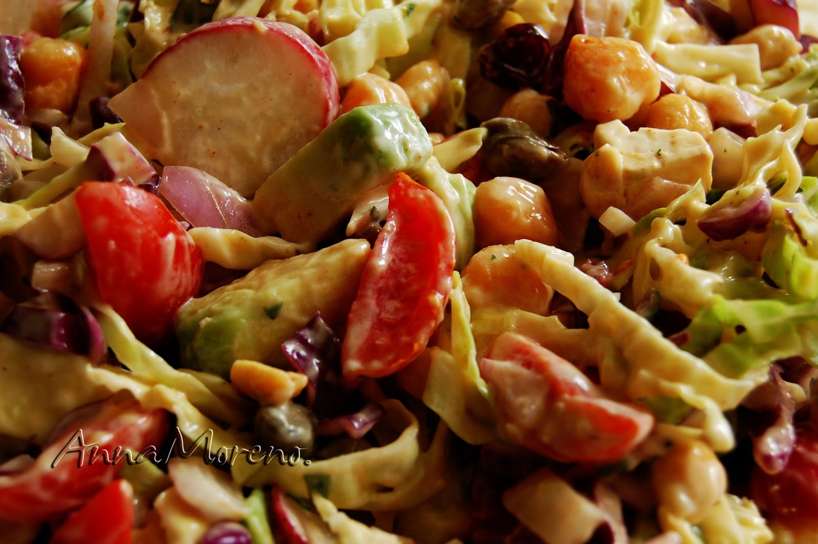 Buenas Migas. Blog de cocina de Anna Moreno.: ENSALADA DE COL VERDE ...