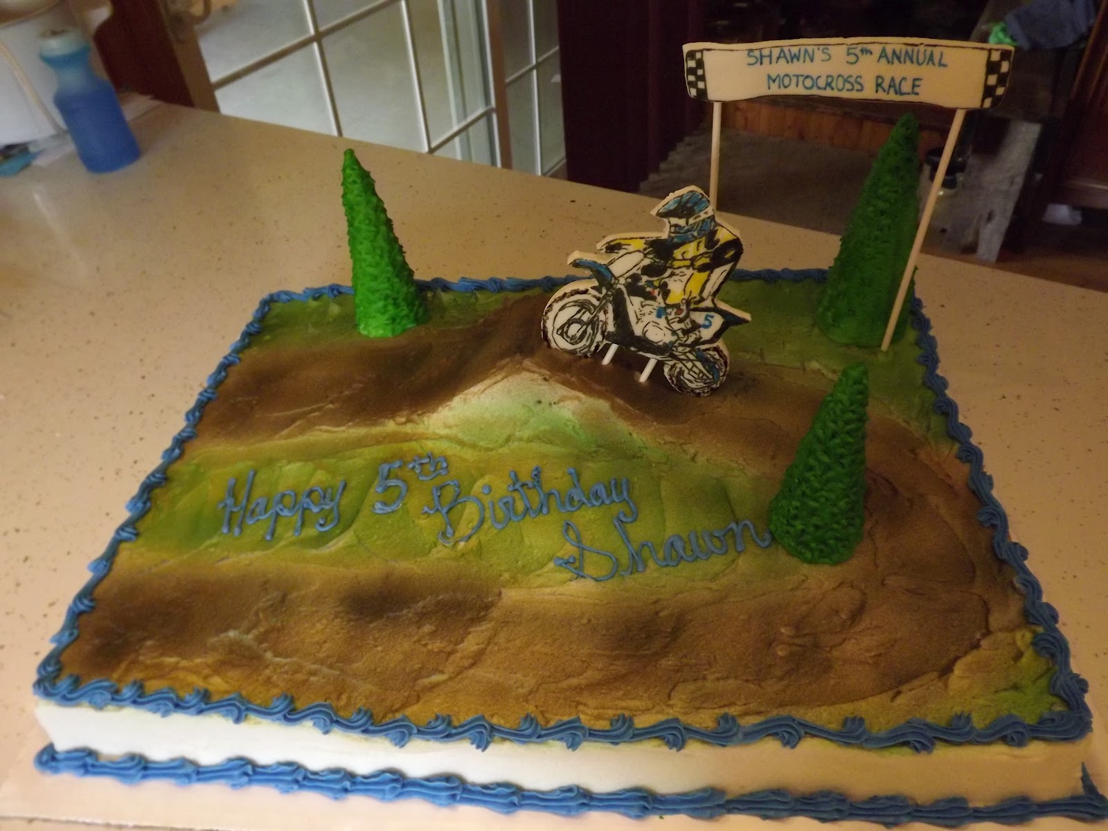 The Crafty Couple : Motocross Sheet Cake