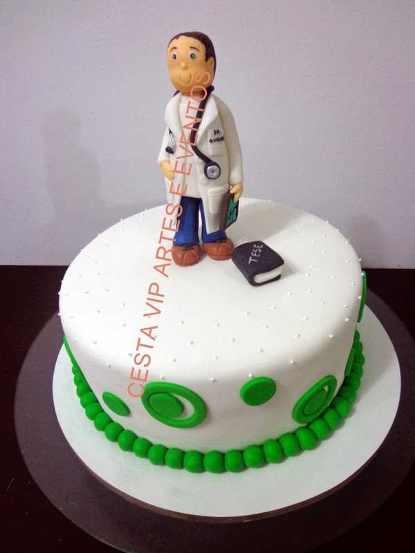 CESTA VIP ARTES E EVENTOS: BOLO DECORADO ESTUDANTE DE MEDICINA
