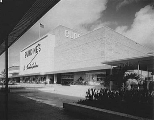 MALL HALL OF FAME: December 2009