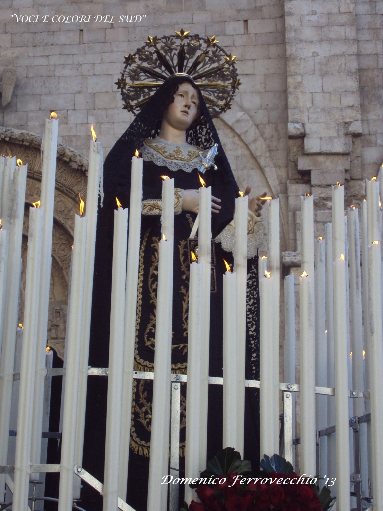 Voci e colori del Sud: La processione della Desolata a Bitonto