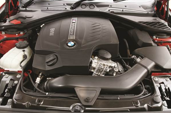 BMW M 235i - The War of Auto's