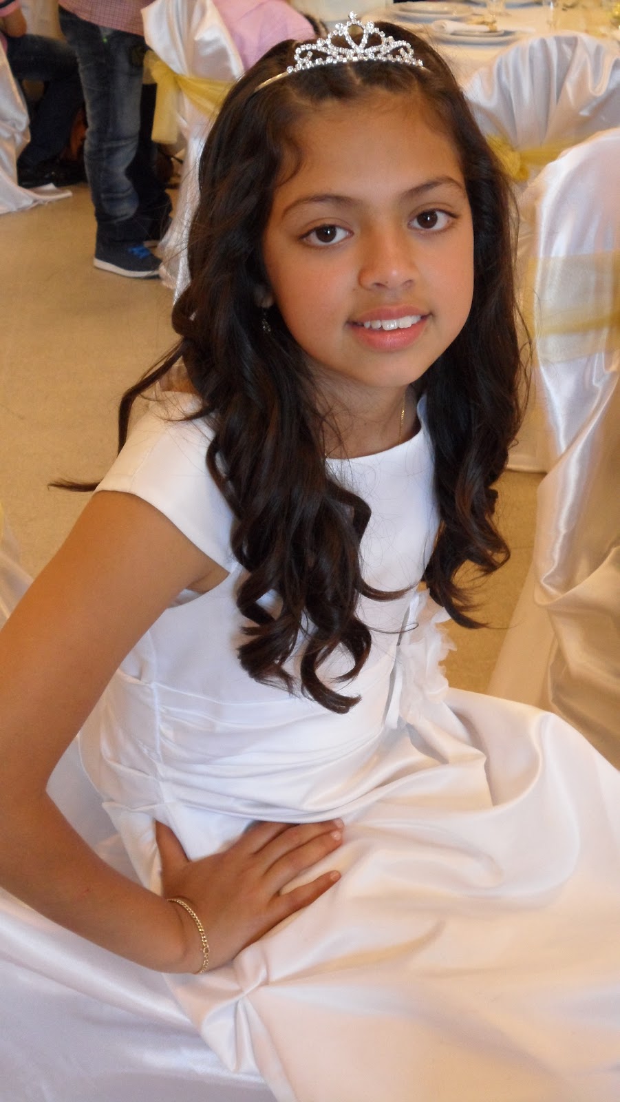 CurvesColourSparkle: HOLY COMMUNION - Mother & Daughter Hair/Makeup