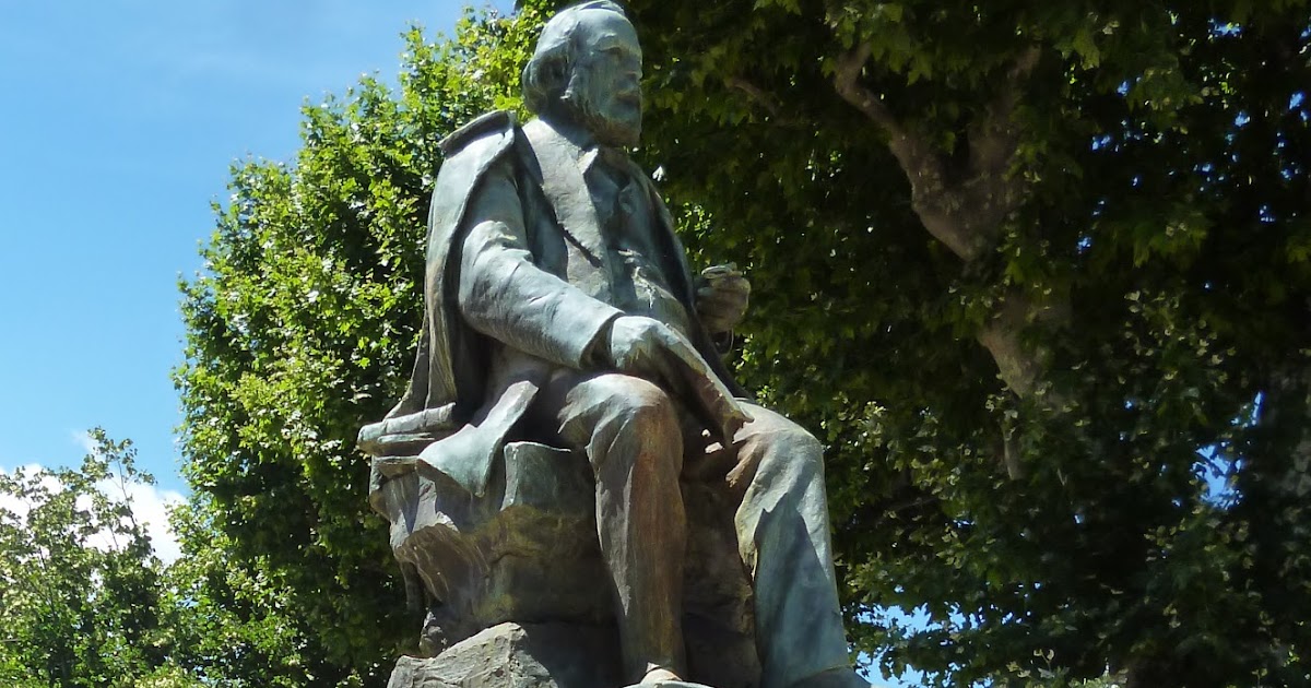 Dr Tony Shaw: Joseph Roumanille's Statue in Saint-Rémy-de-Provence (13)