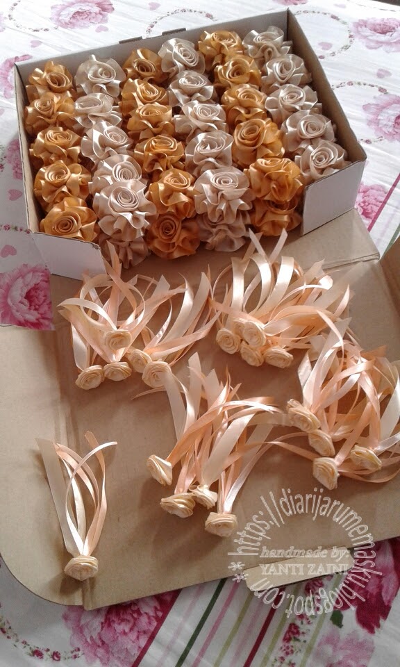 Bunga Reben untuk Payung Pengantin