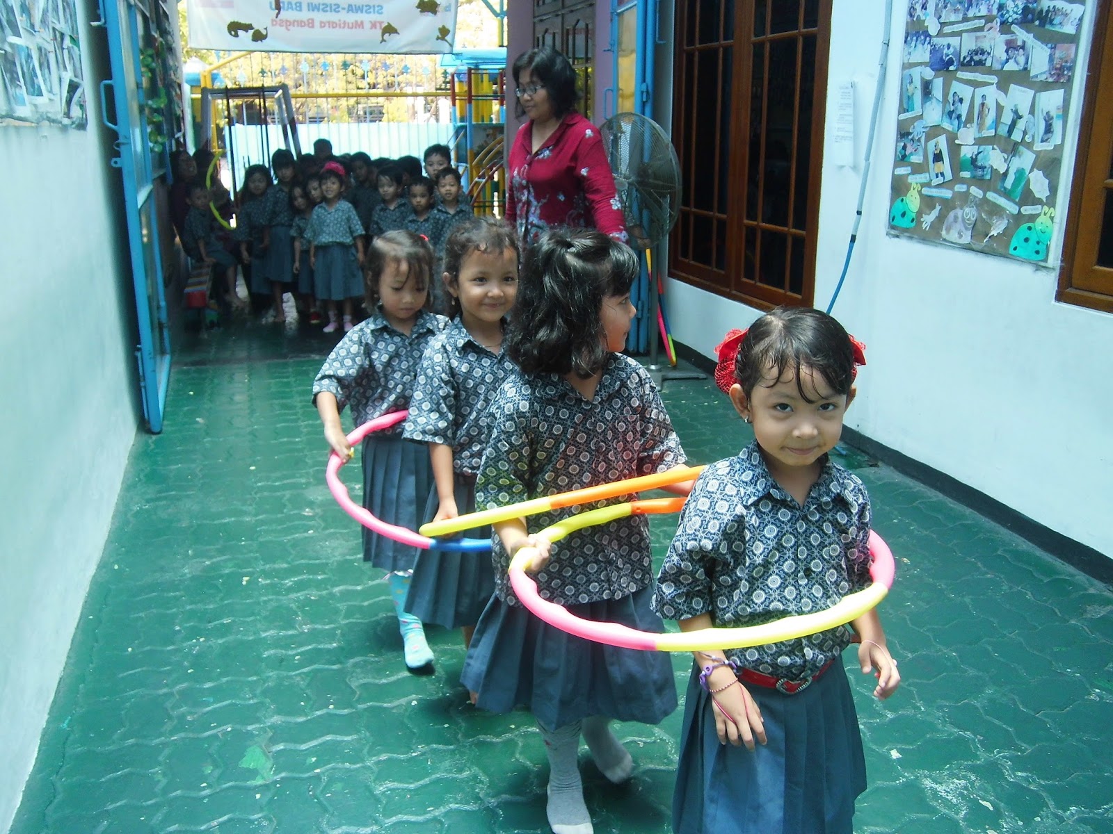 KEGIATAN PERMAINAN SIMPAI ~ KB TK MUTIARA BANGSA