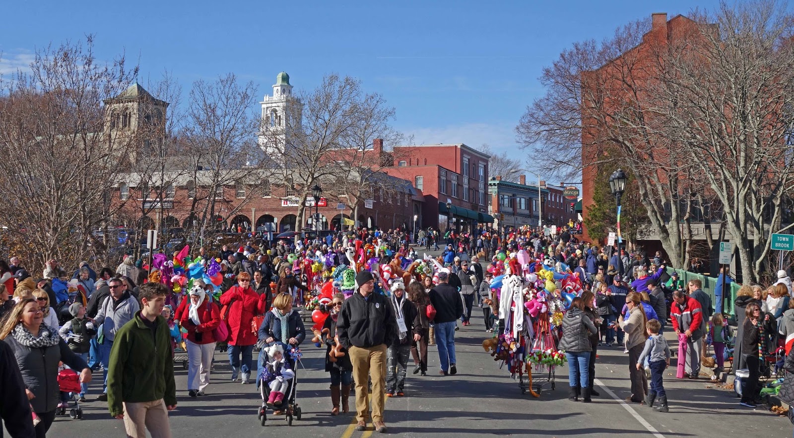 Joe's Retirement Blog: Thanksgiving Parade, America's Hometown ...