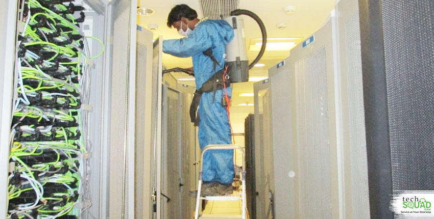 Why is it necessary to keep the server room clean?