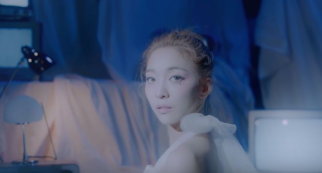 [MV] Luna 루나 de f(x) llega con 운다고 (Even So) - BA NA NA: Noticias de K ...
