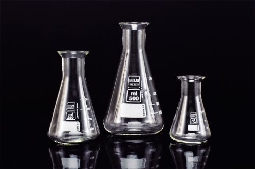 Technic of Laboratory by 4th group UIN Jakarta: Alat Gelas Laboratorium