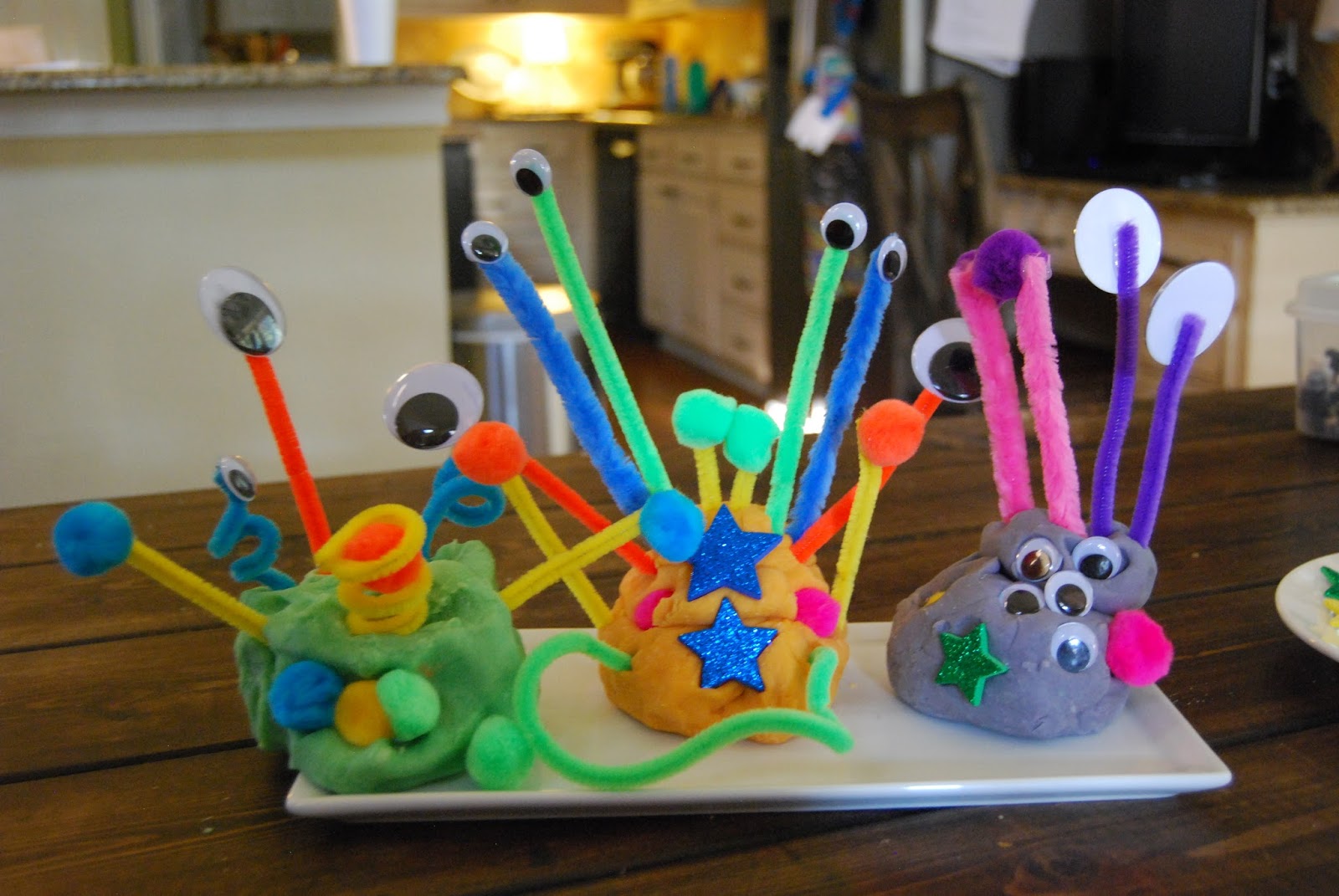 Family Book Club - Aliens Love Underpants | Momfessionals | Bloglovin’