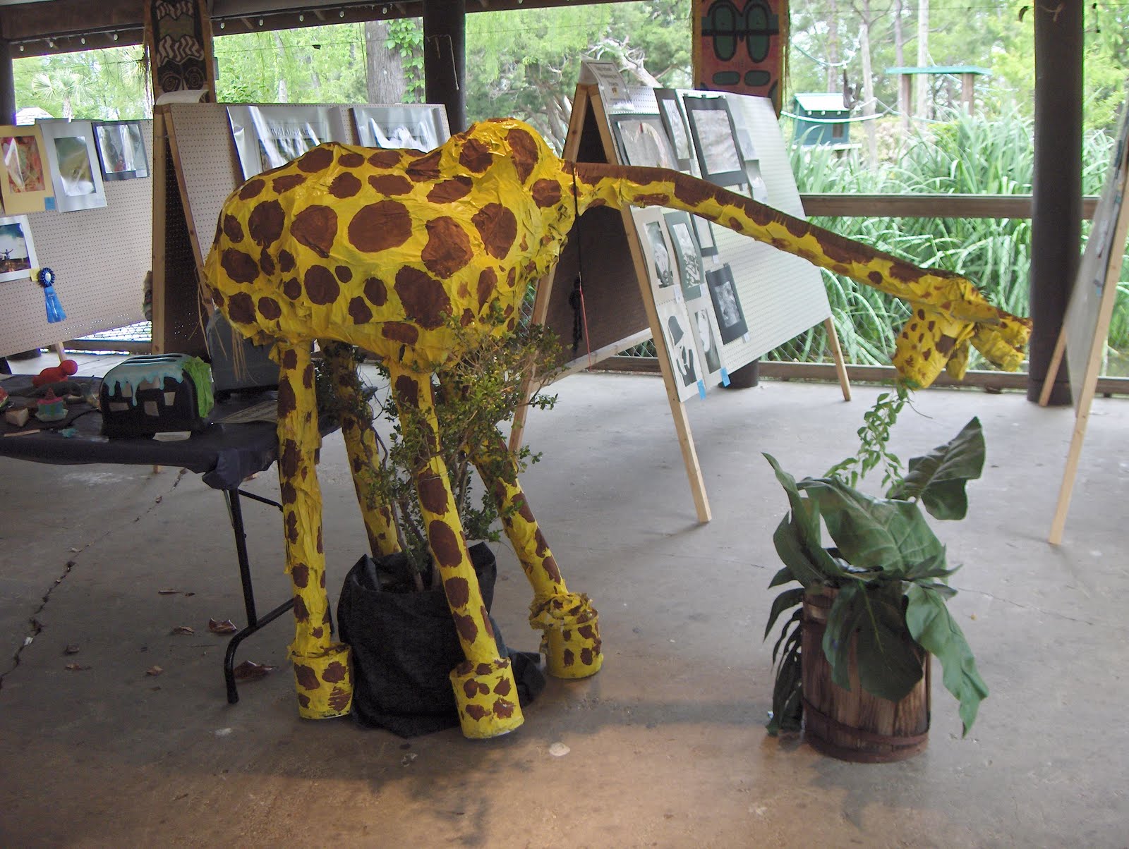 Imagination Gone Overboard: Life size recycled Giraffe 2009