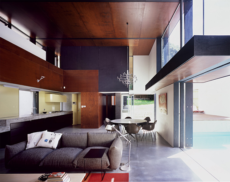 Central Living Space House Design Ideas | Home Decorating