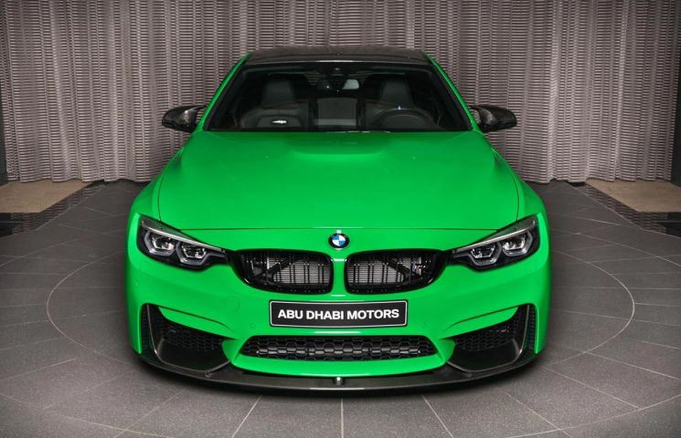 Signal Green BMW M4 (F82) Coupe with M Performance kit is radioactive ...