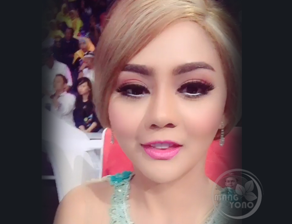 Profil Jenita Janet, Artis penyanyi dangdut (House)