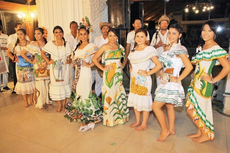 Reina de la Tradición. Entregaron un título previo | Misses de Bolivia